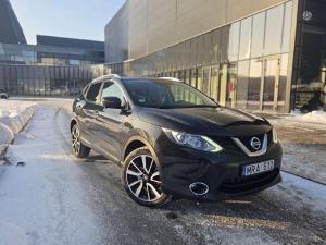 Melns Nissan Qashqai 2016 Viļņa, ar dzinēja tilpumu 1.20 L un nobraukumu 137 tūkst. km par 8300 €, foto 2 vietnē AUTOMOTO.COM.LV