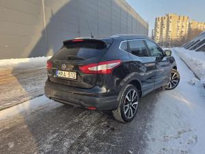 Melns Nissan Qashqai 2016 Viļņa, ar dzinēja tilpumu 1.20 L un nobraukumu 137 tūkst. km par 8300 €, foto 3 vietnē AUTOMOTO.COM.LV
