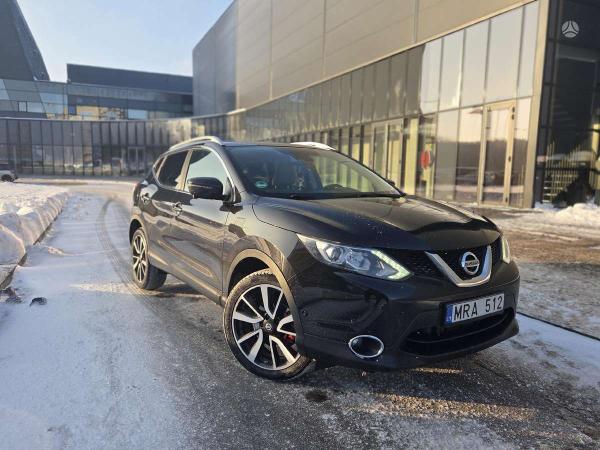 Melns Nissan Qashqai 2016 Viļņa, ar dzinēja tilpumu 1.20 L un nobraukumu 137 tūkst. km par 8300 €, foto 2 vietnē AUTOMOTO.COM.LV