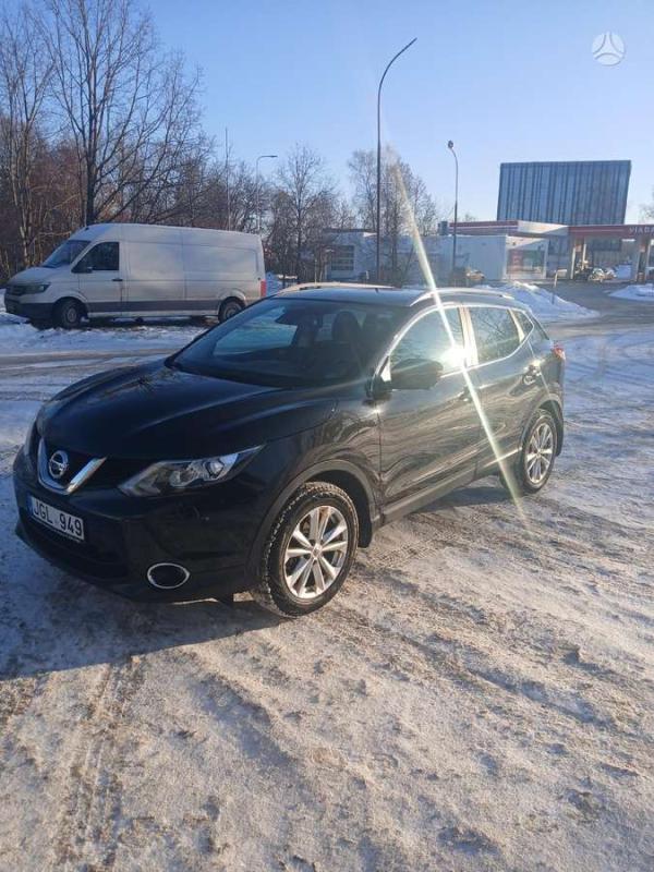 Melns Nissan Qashqai 2016 Viļņa, ar dzinēja tilpumu 1.46 L un nobraukumu 105 tūkst. km par 10500 €, foto 5 vietnē AUTOMOTO.COM.LV