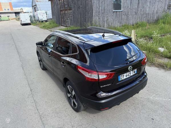 Black Nissan Qashqai 2016 in Alytus, with an engine capacity of 1.20 L and mileage of 87 thousand km for 8400 €, photo 6 on AUTOMOTO.COM.LV