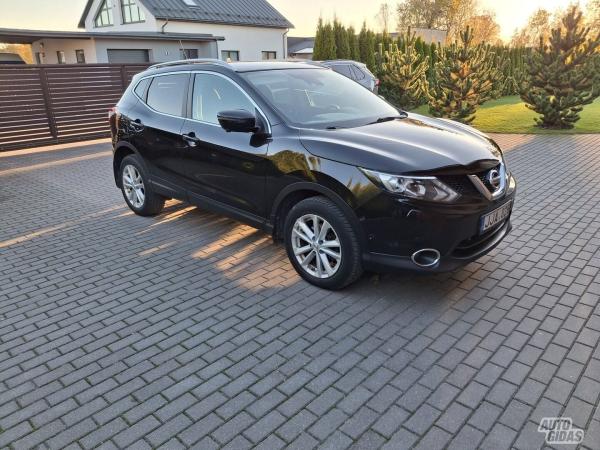 Melns Nissan Qashqai 2016 Viļņa, ar dzinēja tilpumu 1.60 L un nobraukumu 201 tūkst. km par 8900 €, foto 1 vietnē AUTOMOTO.COM.LV