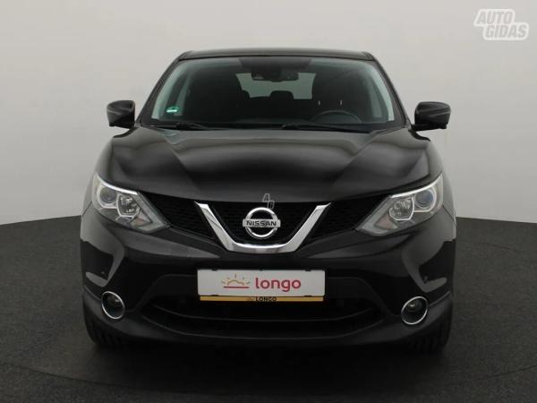 Black Nissan Qashqai 2016 in Vilnius, with an engine capacity of 1.20 L and mileage of 169 thousand km for 9999 €, photo 3 on AUTOMOTO.COM.LV