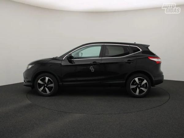 Black Nissan Qashqai 2016 in Vilnius, with an engine capacity of 1.20 L and mileage of 169 thousand km for 9999 €, photo 6 on AUTOMOTO.COM.LV