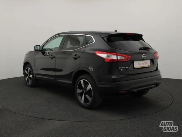 Black Nissan Qashqai 2016 in Vilnius, with an engine capacity of 1.20 L and mileage of 169 thousand km for 9999 €, photo 7 on AUTOMOTO.COM.LV