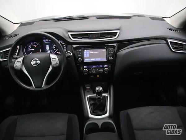 Black Nissan Qashqai 2016 in Vilnius, with an engine capacity of 1.20 L and mileage of 158 thousand km for 9799 €, photo 2 on AUTOMOTO.COM.LV