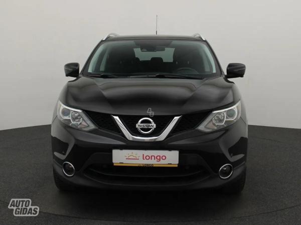 Black Nissan Qashqai 2016 in Vilnius, with an engine capacity of 1.20 L and mileage of 158 thousand km for 9799 €, photo 3 on AUTOMOTO.COM.LV