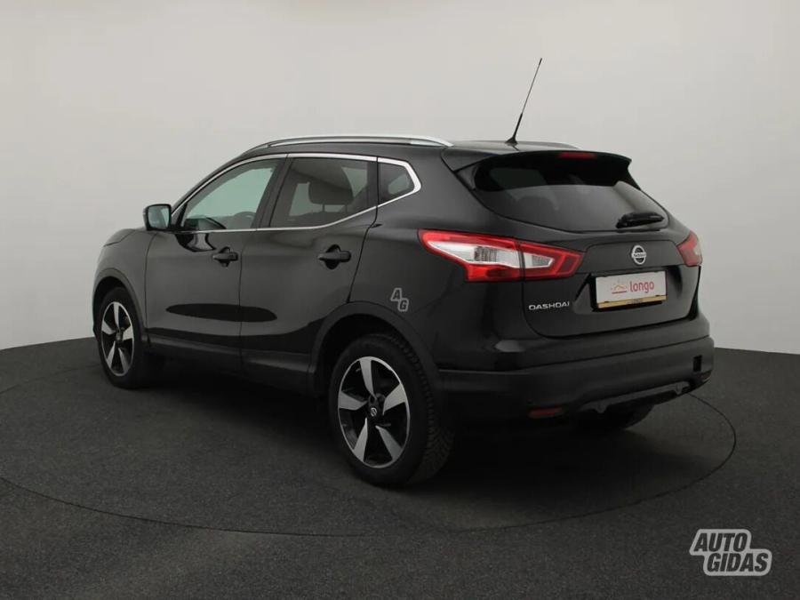 Melns Nissan Qashqai 2016 Viļņa, ar dzinēja tilpumu 1.20 L un nobraukumu 158 tūkst. km par 9799 €, foto 8 vietnē AUTOMOTO.COM.LV