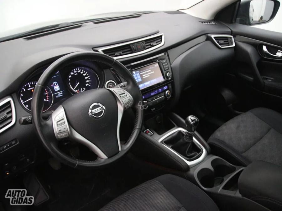 Melns Nissan Qashqai 2016 Viļņa, ar dzinēja tilpumu 1.20 L un nobraukumu 158 tūkst. km par 9799 €, foto 17 vietnē AUTOMOTO.COM.LV
