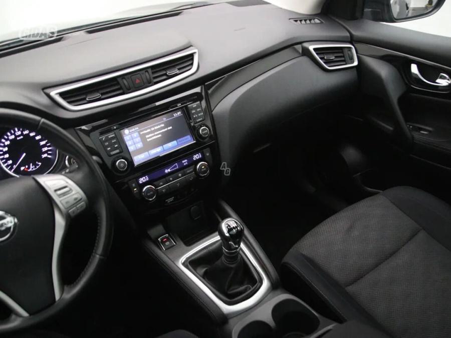 Melns Nissan Qashqai 2016 Viļņa, ar dzinēja tilpumu 1.20 L un nobraukumu 158 tūkst. km par 9799 €, foto 22 vietnē AUTOMOTO.COM.LV