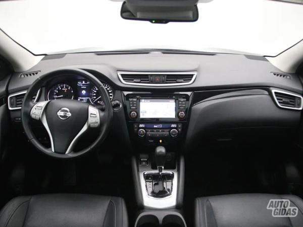 Black Nissan Qashqai 2016 in Vilnius, with an engine capacity of 1.20 L and mileage of 118 thousand km for 12299 €, photo 2 on AUTOMOTO.COM.LV