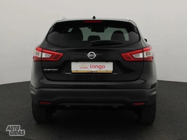 Black Nissan Qashqai 2016 in Vilnius, with an engine capacity of 1.20 L and mileage of 118 thousand km for 12299 €, photo 5 on AUTOMOTO.COM.LV