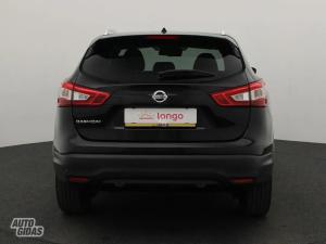 Black Nissan Qashqai 2016 in Vilnius, with an engine capacity of 1.20 L and mileage of 118 thousand km for 12299 €, photo 6 on AUTOMOTO.COM.LV
