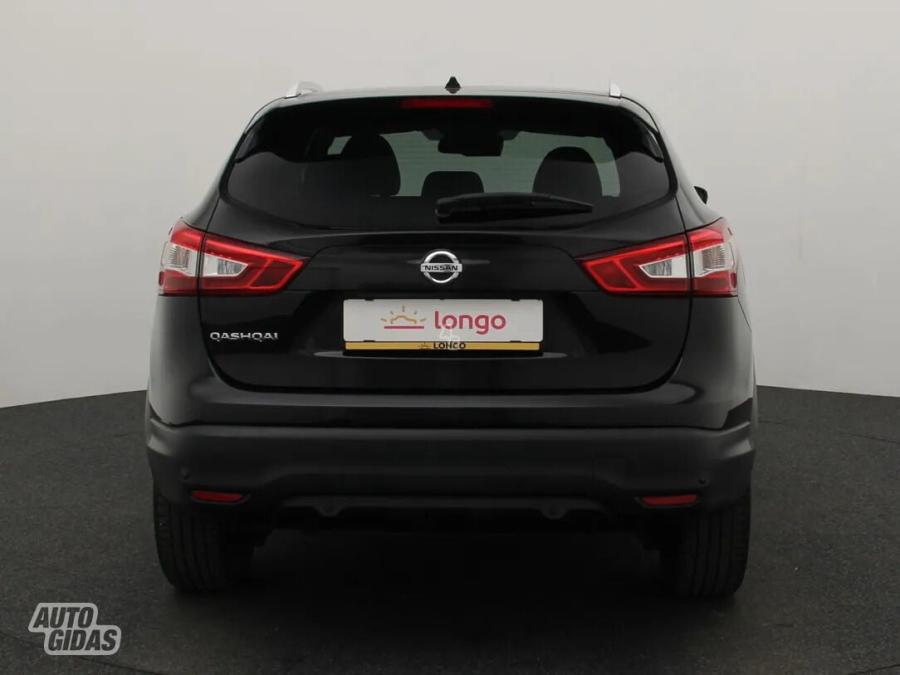 Black Nissan Qashqai 2016 in Vilnius, with an engine capacity of 1.20 L and mileage of 118 thousand km for 12299 €, photo 6 on AUTOMOTO.COM.LV
