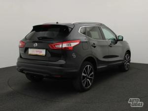 Black Nissan Qashqai 2016 in Vilnius, with an engine capacity of 1.20 L and mileage of 118 thousand km for 12299 €, photo 9 on AUTOMOTO.COM.LV