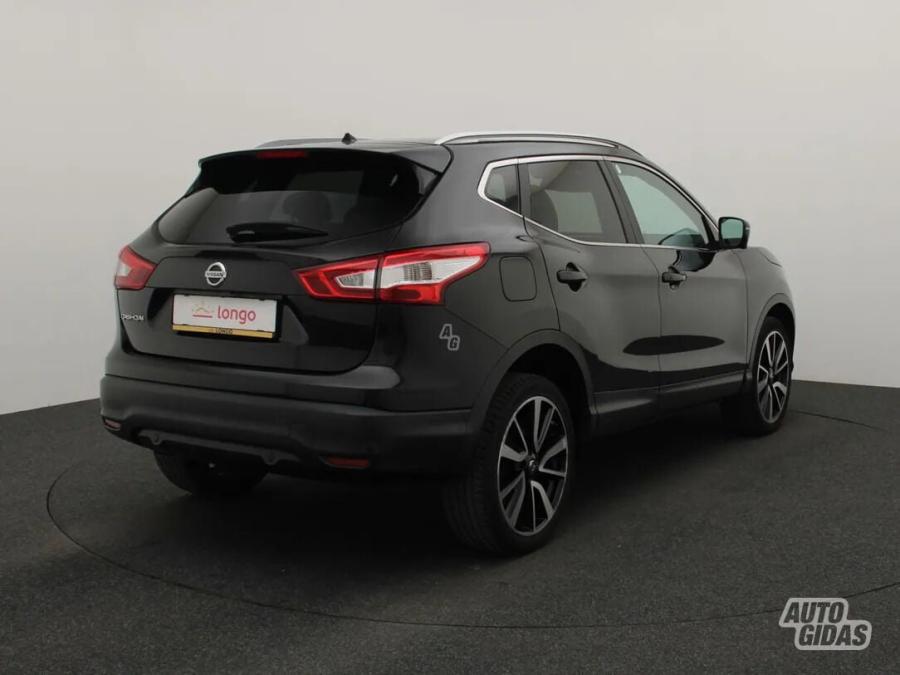 Black Nissan Qashqai 2016 in Vilnius, with an engine capacity of 1.20 L and mileage of 118 thousand km for 12299 €, photo 9 on AUTOMOTO.COM.LV