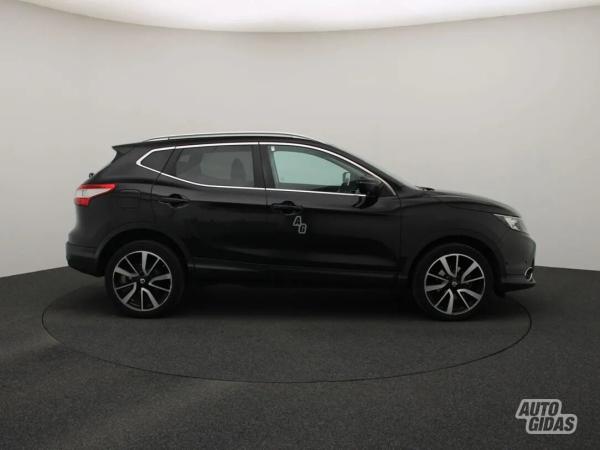 Black Nissan Qashqai 2016 in Vilnius, with an engine capacity of 1.20 L and mileage of 118 thousand km for 12299 €, photo 9 on AUTOMOTO.COM.LV