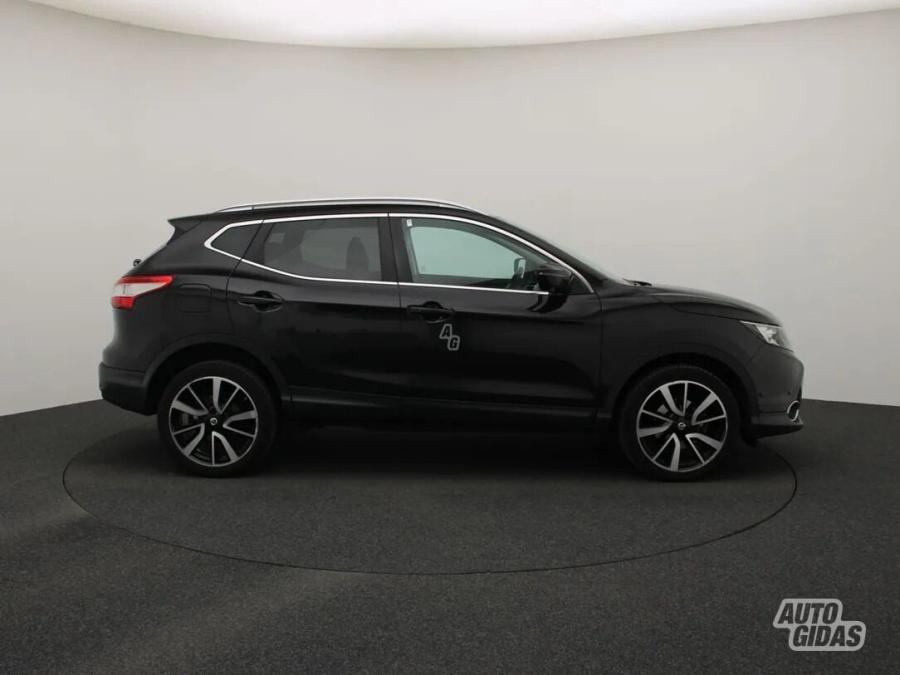Black Nissan Qashqai 2016 in Vilnius, with an engine capacity of 1.20 L and mileage of 118 thousand km for 12299 €, photo 10 on AUTOMOTO.COM.LV