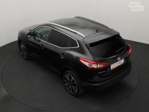 Black Nissan Qashqai 2016 in Vilnius, with an engine capacity of 1.20 L and mileage of 118 thousand km for 12299 €, photo 12 on AUTOMOTO.COM.LV