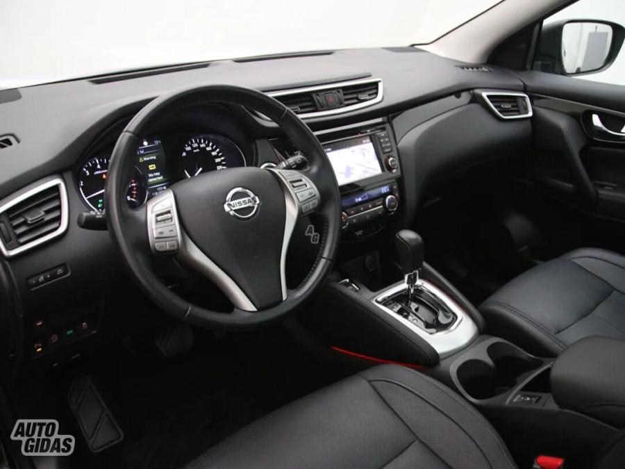Black Nissan Qashqai 2016 in Vilnius, with an engine capacity of 1.20 L and mileage of 118 thousand km for 12299 €, photo 16 on AUTOMOTO.COM.LV