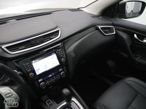 Black Nissan Qashqai 2016 in Vilnius, with an engine capacity of 1.20 L and mileage of 118 thousand km for 12299 €, photo 21 on AUTOMOTO.COM.LV