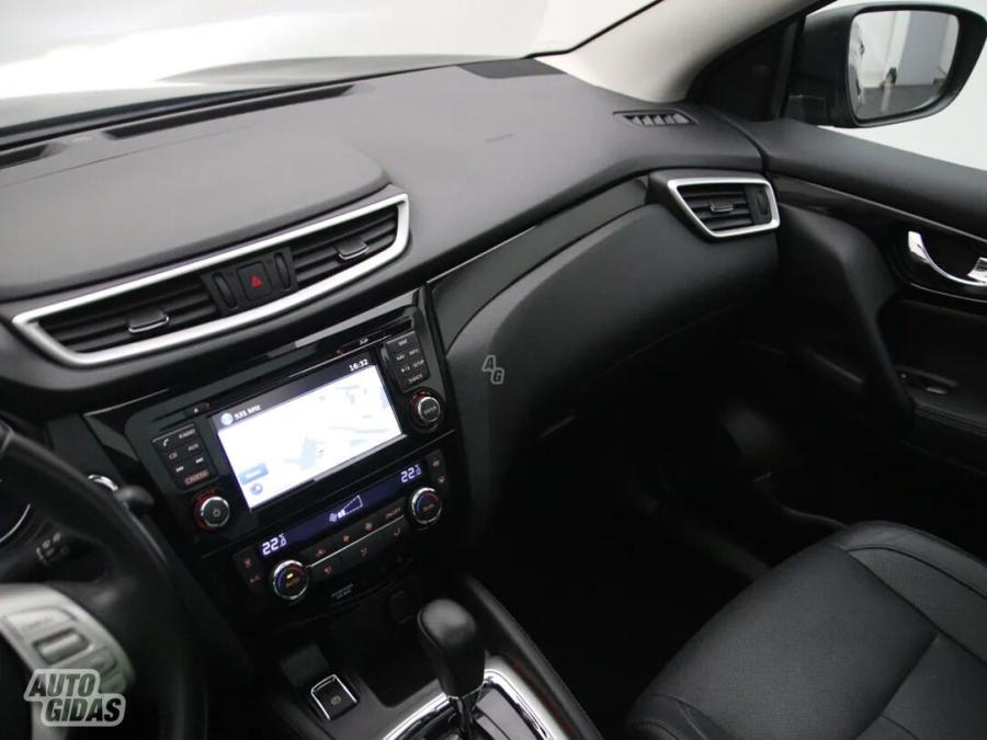 Black Nissan Qashqai 2016 in Vilnius, with an engine capacity of 1.20 L and mileage of 118 thousand km for 12299 €, photo 21 on AUTOMOTO.COM.LV