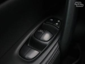 Black Nissan Qashqai 2016 in Vilnius, with an engine capacity of 1.20 L and mileage of 118 thousand km for 12299 €, photo 26 on AUTOMOTO.COM.LV