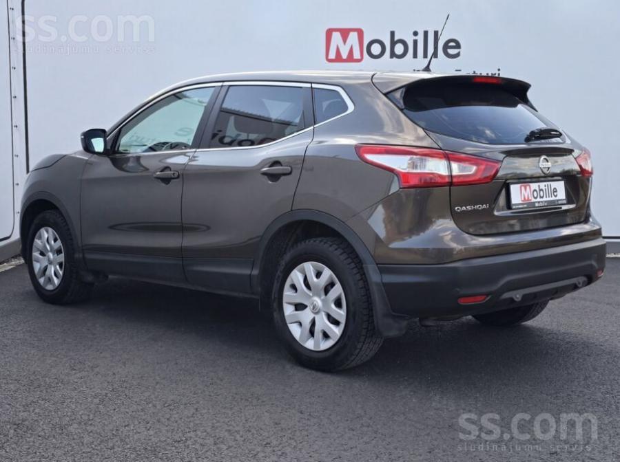Melns Nissan Qashqai 2016 Rīga, ar dzinēja tilpumu 1.20 L un nobraukumu 131 tūkst. km par 7990 €, foto 5 vietnē AUTOMOTO.COM.LV