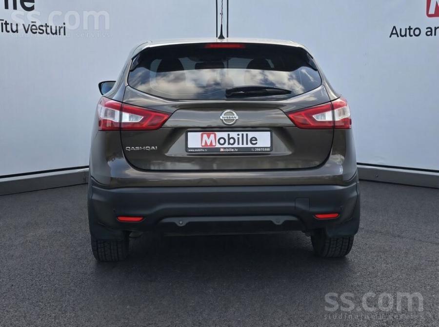 Melns Nissan Qashqai 2016 Rīga, ar dzinēja tilpumu 1.20 L un nobraukumu 131 tūkst. km par 7990 €, foto 6 vietnē AUTOMOTO.COM.LV