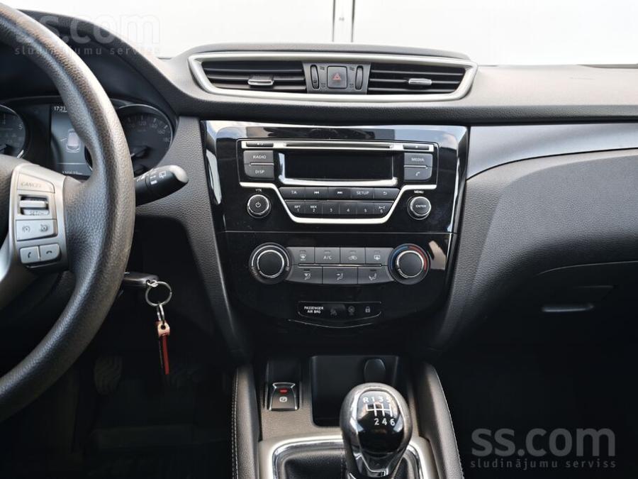 Melns Nissan Qashqai 2016 Rīga, ar dzinēja tilpumu 1.20 L un nobraukumu 131 tūkst. km par 7990 €, foto 10 vietnē AUTOMOTO.COM.LV