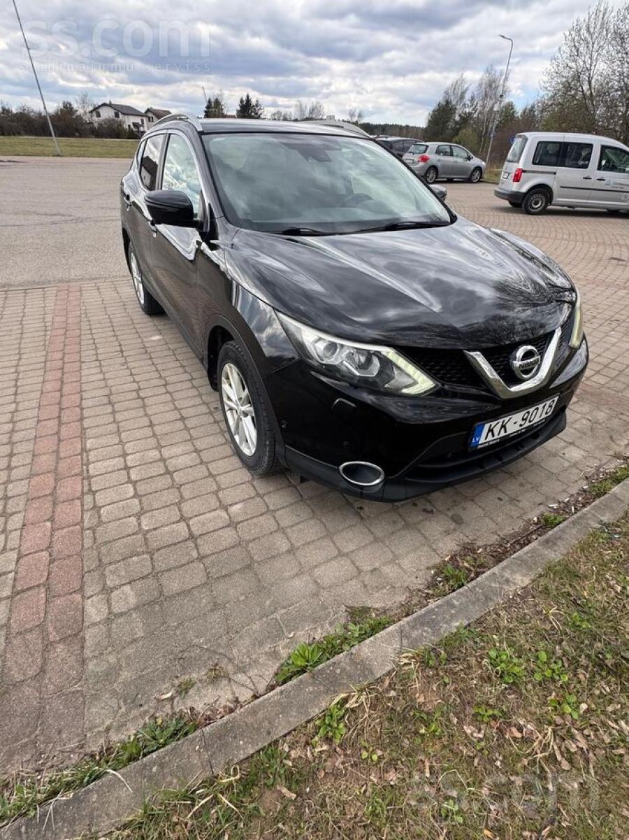 Melns Nissan Qashqai 2016 Rīga, ar dzinēja tilpumu 1.20 L un nobraukumu 93 tūkst. km par 11000 €, foto 1 vietnē AUTOMOTO.COM.LV