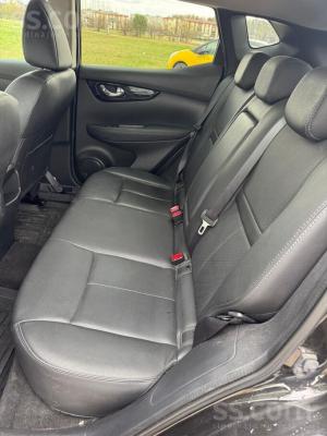 Melns Nissan Qashqai 2016 Rīga, ar dzinēja tilpumu 1.20 L un nobraukumu 93 tūkst. km par 11000 €, foto 9 vietnē AUTOMOTO.COM.LV