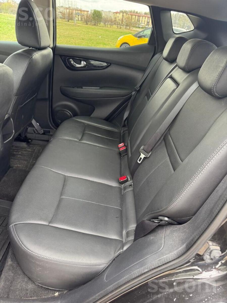 Melns Nissan Qashqai 2016 Rīga, ar dzinēja tilpumu 1.20 L un nobraukumu 93 tūkst. km par 11000 €, foto 9 vietnē AUTOMOTO.COM.LV