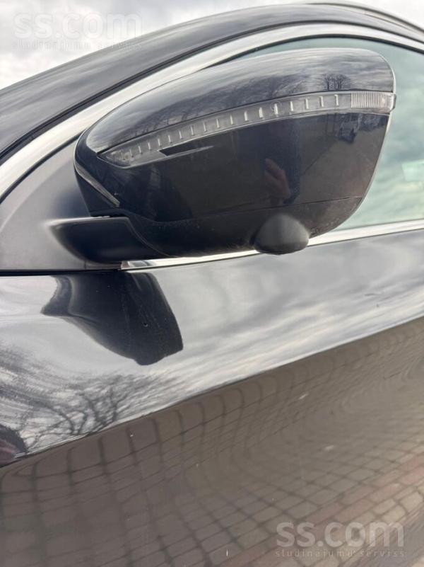 Black Nissan Qashqai 2016 in Riga, with an engine capacity of 1.20 L and mileage of 93 thousand km for 11000 €, photo 9 on AUTOMOTO.COM.LV