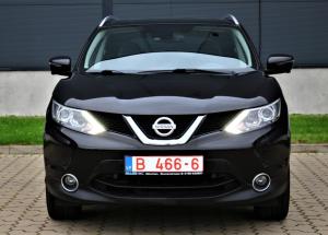 Black Nissan Qashqai 2016 in Riga, with an engine capacity of 1.60 L and mileage of 172 thousand km for 9790 €, photo  on AUTOMOTO.COM.LV