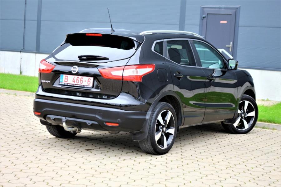 Melns Nissan Qashqai 2016 Rīga, ar dzinēja tilpumu 1.60 L un nobraukumu 172 tūkst. km par 9790 €, foto 5 vietnē AUTOMOTO.COM.LV