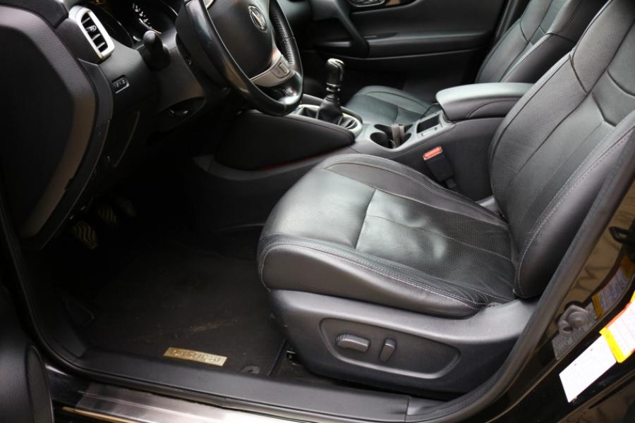 Melns Nissan Qashqai 2016 Rīga, ar dzinēja tilpumu 1.60 L un nobraukumu 172 tūkst. km par 9790 €, foto 10 vietnē AUTOMOTO.COM.LV
