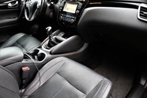 Melns Nissan Qashqai 2016 Rīga, ar dzinēja tilpumu 1.60 L un nobraukumu 172 tūkst. km par 9790 €, foto 15 vietnē AUTOMOTO.COM.LV