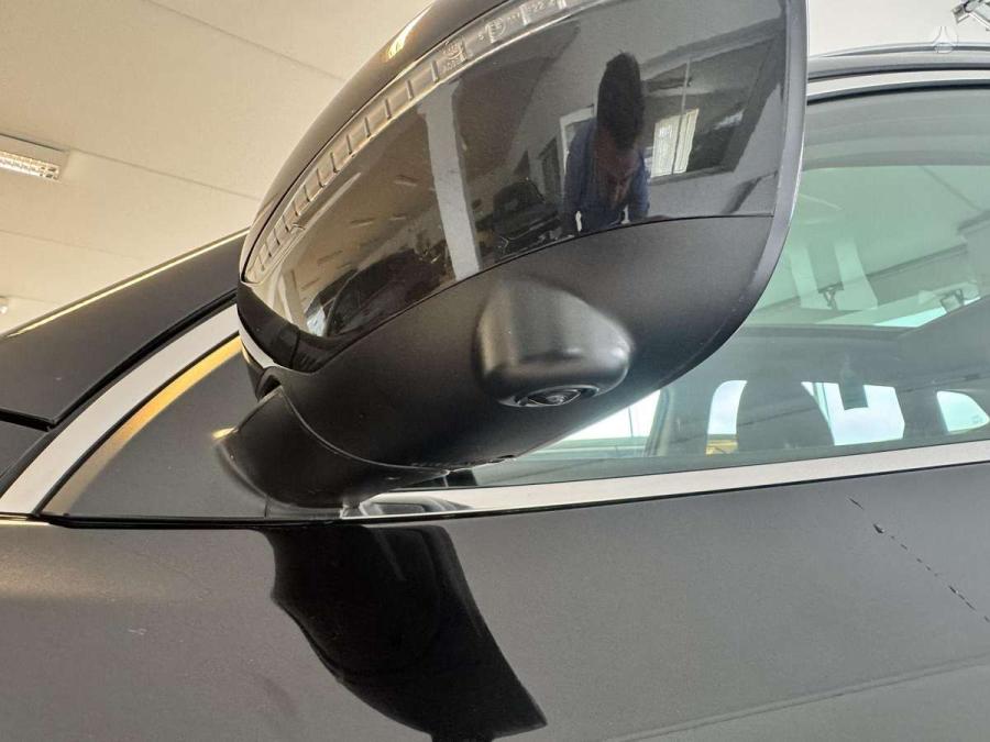 Black Nissan Qashqai 2016 in Siauliai, with an engine capacity of 1.20 L and mileage of 74 thousand km for 10300 €, photo 7 on AUTOMOTO.COM.LV