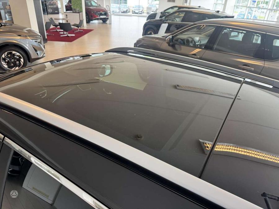 Black Nissan Qashqai 2016 in Siauliai, with an engine capacity of 1.20 L and mileage of 74 thousand km for 10300 €, photo 9 on AUTOMOTO.COM.LV