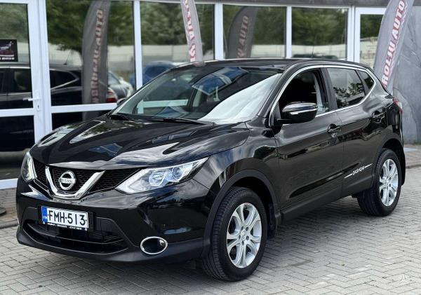 Black Nissan Qashqai 2016 in Radviliskis, with an engine capacity of 1.20 L and mileage of 137 thousand km for 7950 €, photo 3 on AUTOMOTO.COM.LV