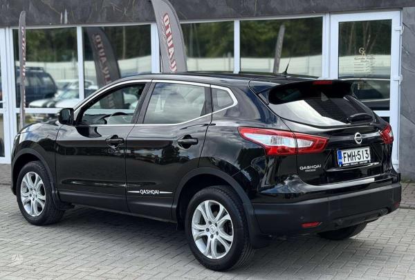 Black Nissan Qashqai 2016 in Radviliskis, with an engine capacity of 1.20 L and mileage of 137 thousand km for 7950 €, photo 10 on AUTOMOTO.COM.LV