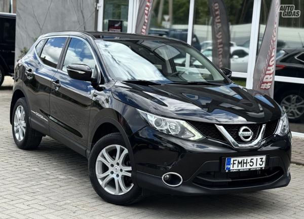 Black Nissan Qashqai 2016 in Radviliskis, with an engine capacity of 1.20 L and mileage of 137 thousand km for 7950 €, photo 2 on AUTOMOTO.COM.LV