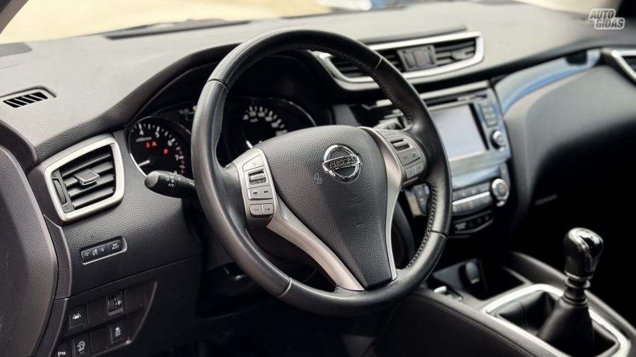 Melns Nissan Qashqai 2016 Radviliškis, ar dzinēja tilpumu 1.20 L un nobraukumu 137 tūkst. km par 7950 €, foto 15 vietnē AUTOMOTO.COM.LV