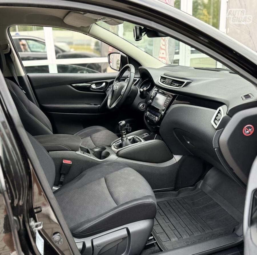 Melns Nissan Qashqai 2016 Radviliškis, ar dzinēja tilpumu 1.20 L un nobraukumu 137 tūkst. km par 7950 €, foto 18 vietnē AUTOMOTO.COM.LV