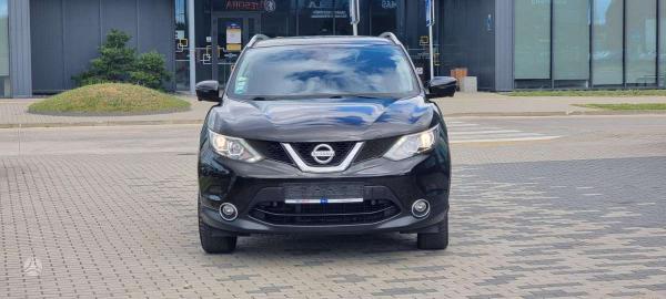 Melns Nissan Qashqai 2016 Šauļi, ar dzinēja tilpumu 1.50 L un nobraukumu 198 tūkst. km par 8600 €, foto 2 vietnē AUTOMOTO.COM.LV