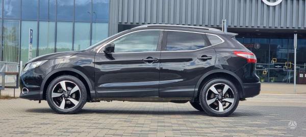 Melns Nissan Qashqai 2016 Šauļi, ar dzinēja tilpumu 1.50 L un nobraukumu 198 tūkst. km par 8600 €, foto 5 vietnē AUTOMOTO.COM.LV