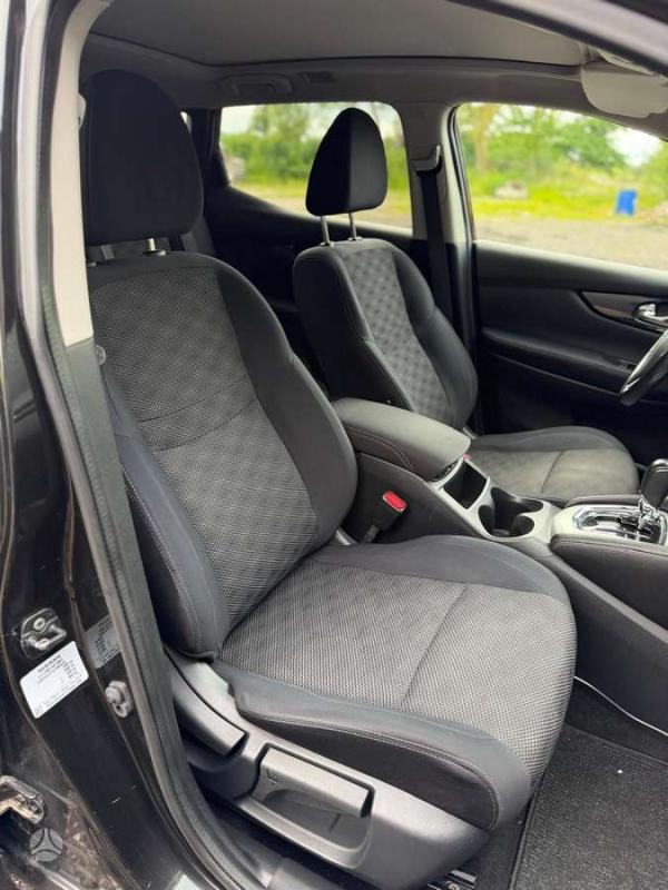 Black Nissan Qashqai 2016 in Kaunas, with an engine capacity of 1.20 L and mileage of 166 thousand km for 7700 €, photo 7 on AUTOMOTO.COM.LV