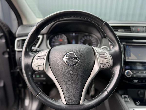 Black Nissan Qashqai 2016 in Kaunas, with an engine capacity of 1.20 L and mileage of 166 thousand km for 7700 €, photo 10 on AUTOMOTO.COM.LV