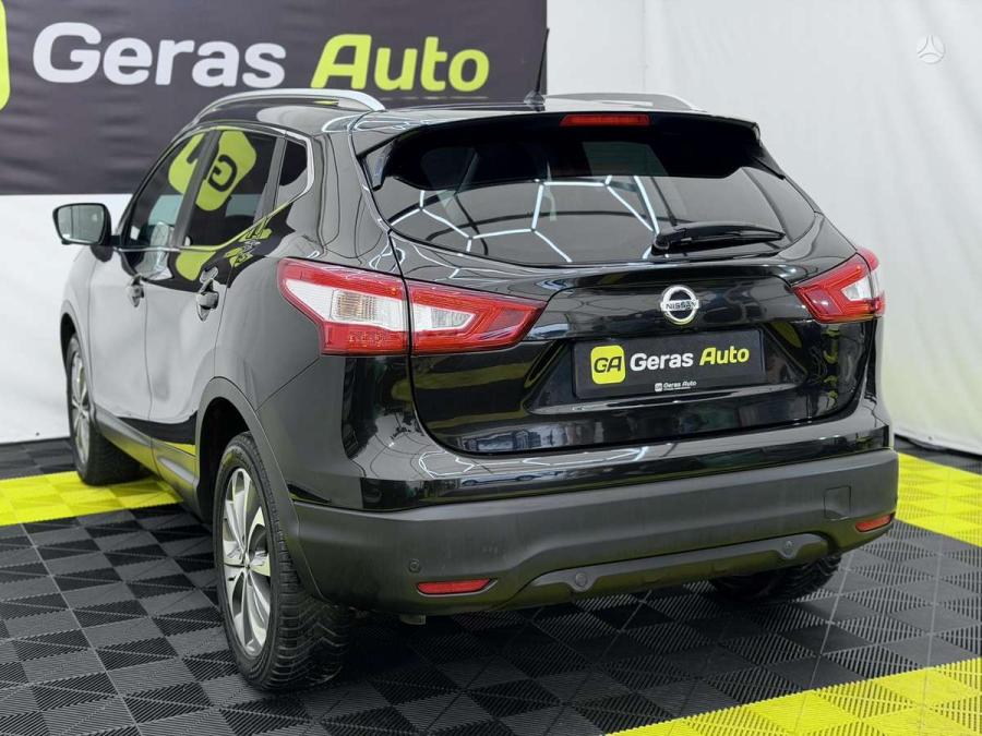 Melns Nissan Qashqai 2016 Viļņa, ar dzinēja tilpumu 1.60 L un nobraukumu 136 tūkst. km par 10200 €, foto 7 vietnē AUTOMOTO.COM.LV